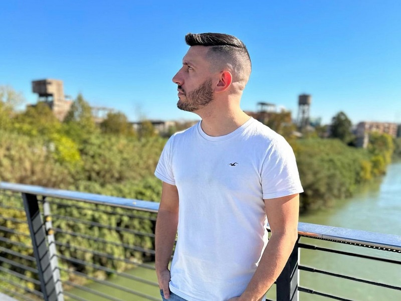 Ema in radio e in digitale con la canzone "Resta" - Corriere Nazionale