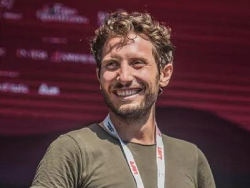 "Cenere. Appunti da un lutto" è il nuovo libro a fumetti di Mario ...