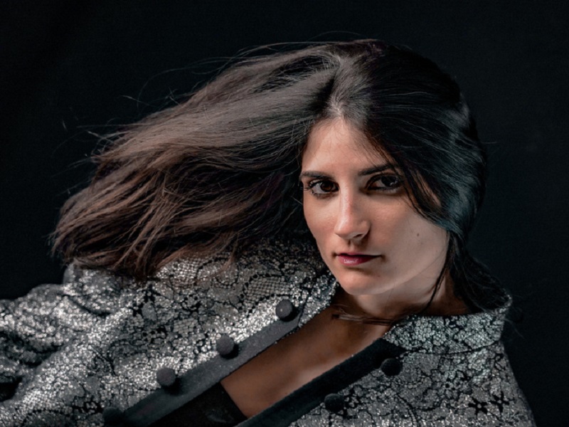 Beatrice Lambertini su Youtube con "Siamo un miracolo" - Corriere Nazionale