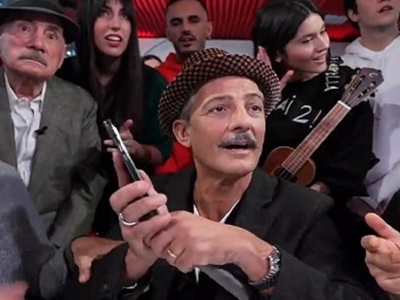 Fiorello si scusa con i residenti per il caos di "Viva Rai 2 ...