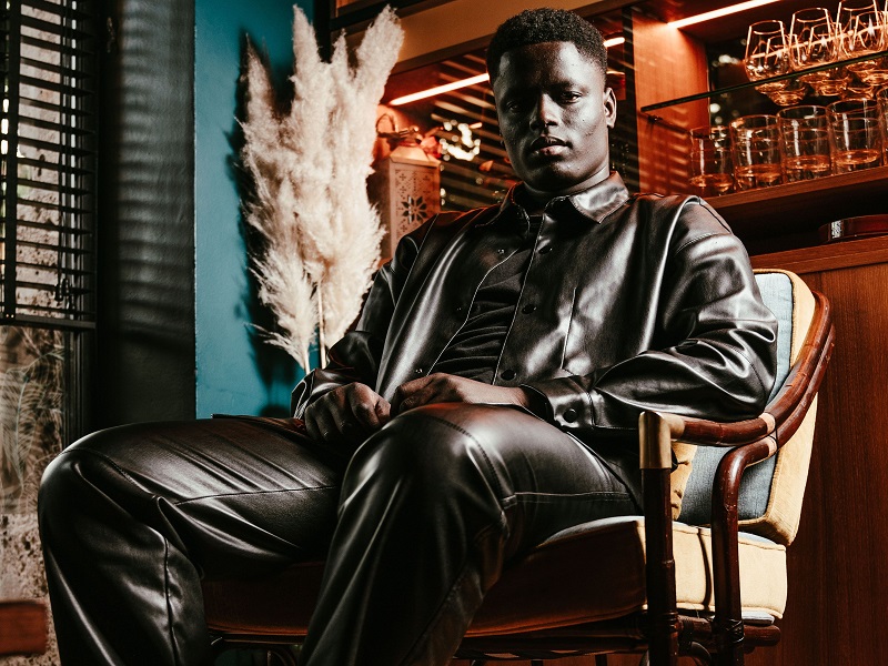 Il Rapper Wade torna con il suo nuovo singolo "Mademoiselle" - Corriere ...