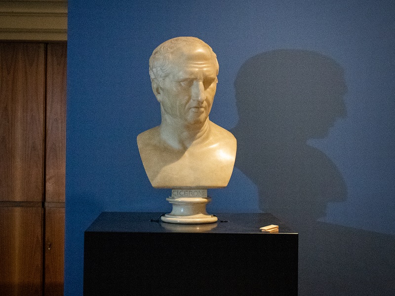 La finanza in epoca romana nella mostra "Pecunia non olet" - Corriere ...