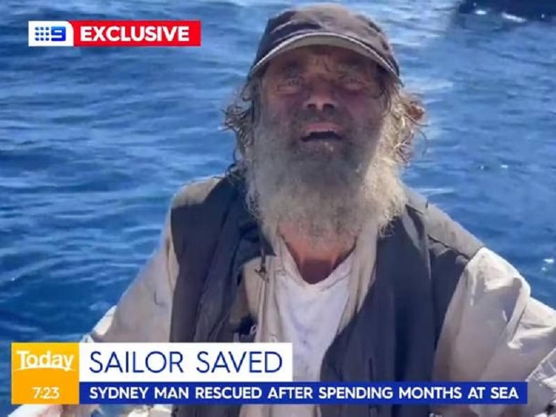 La storia di Tim Shaddock: alla deriva per due mesi con il cane ...