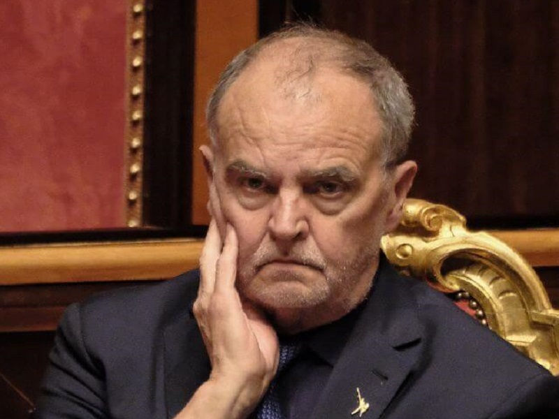 Lettera con minacce di morte recapitata al ministro Calderoli ...