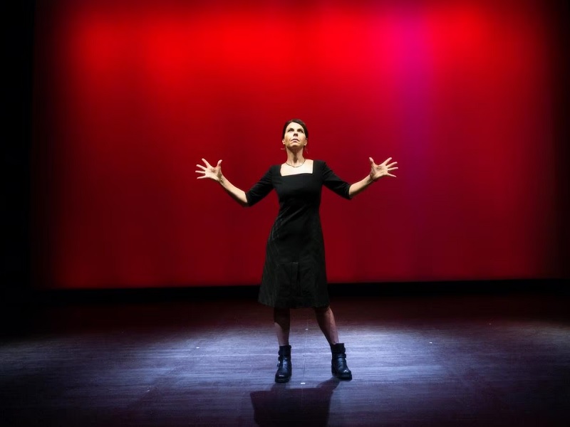 Geppi Cucciari stasera su Rai 5 con "Perfetta" - Corriere Nazionale