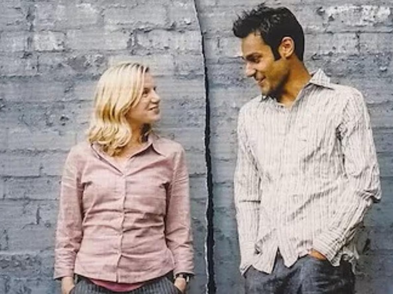 "Un bacio appassionato" di Ken Loach nella notte su Rai 5: la trama del ...