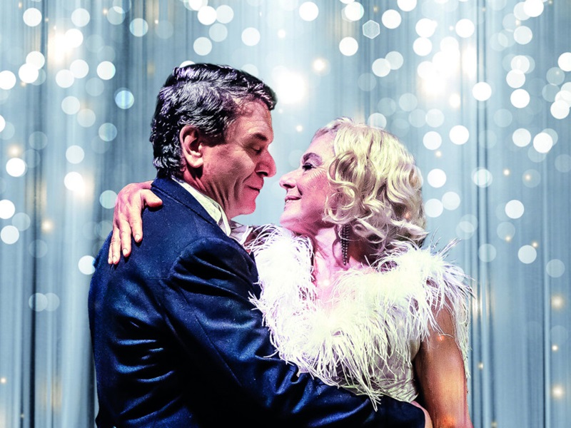 Monica Guerritore e Pietro Bontempo in "Ginger e Fred" in scena a ...