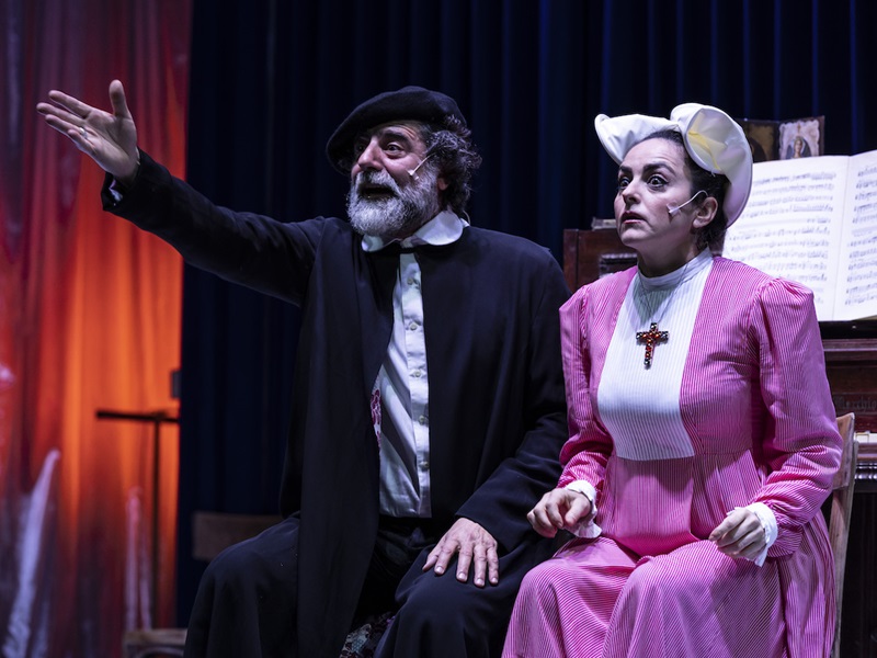 "Na Santarella" di Eduardo Scarpetta in scena al Teatro Augusteo ...