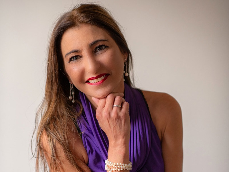 "Tacite Ombre" è la nuova silloge poetica di Athena Barbera - Corriere ...