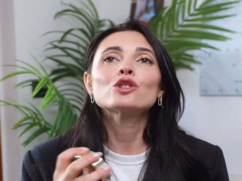 Giulia Lamarca aggredita verbalmente da parcheggiatore al Salone del ...