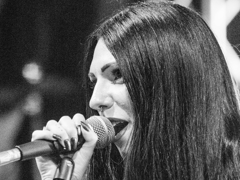 Amanda online con il nuovo brano "Ci vuole Groove" - Corriere Nazionale