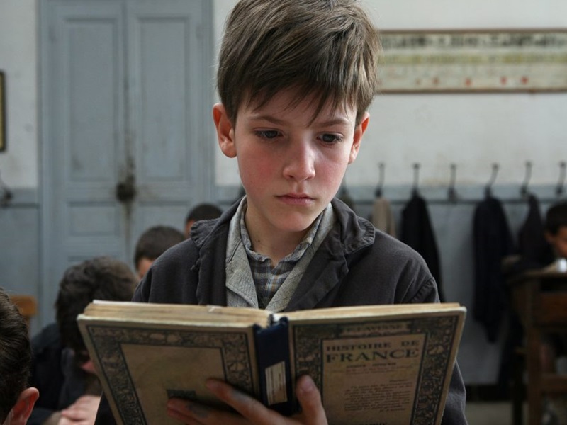 Stasera su Rai Storia il film "Il primo uomo": ecco la trama - Corriere ...