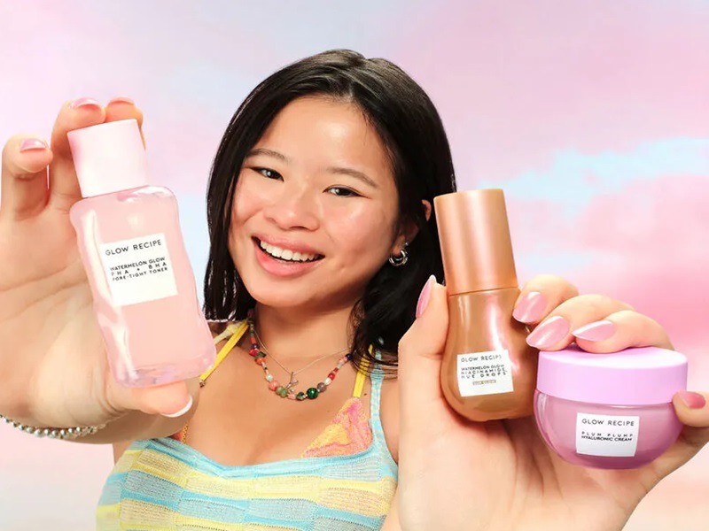 Arriva il kit da viaggio della content creator Katie Fang - Corriere ...