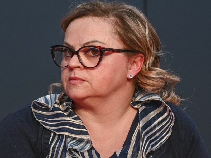 Una bara sotto casa di Tiziana Ronzio, la paladina antimafia di Tor ...