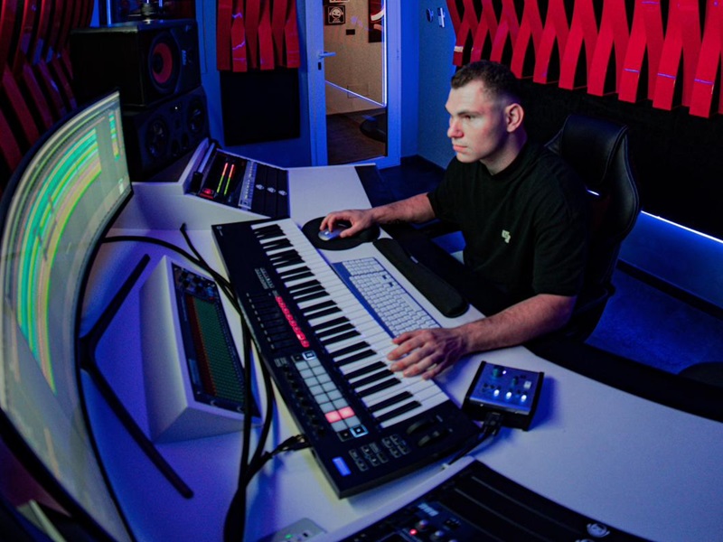 “Feel The Sun” è il nuovo singolo di DJ Tomorrow - Corriere Nazionale