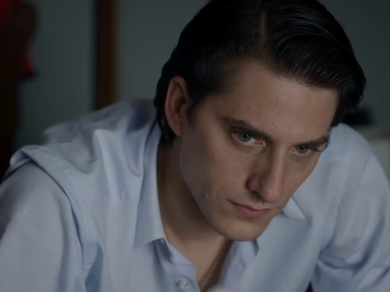 Stasera su Rai 1 "Fabrizio De André - Principe libero" con Luca ...